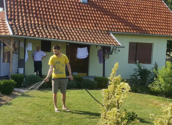 kuca milana vasica na kosovu