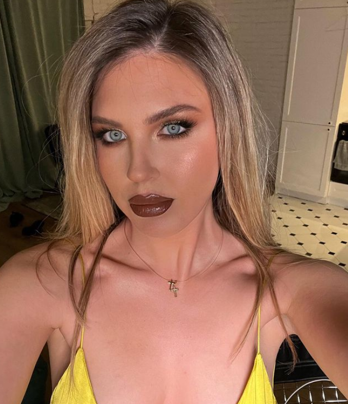 Venčali su se Nina Stojaković i Pavle Grbović, mladina venčanica je prelepa - Žena.rs