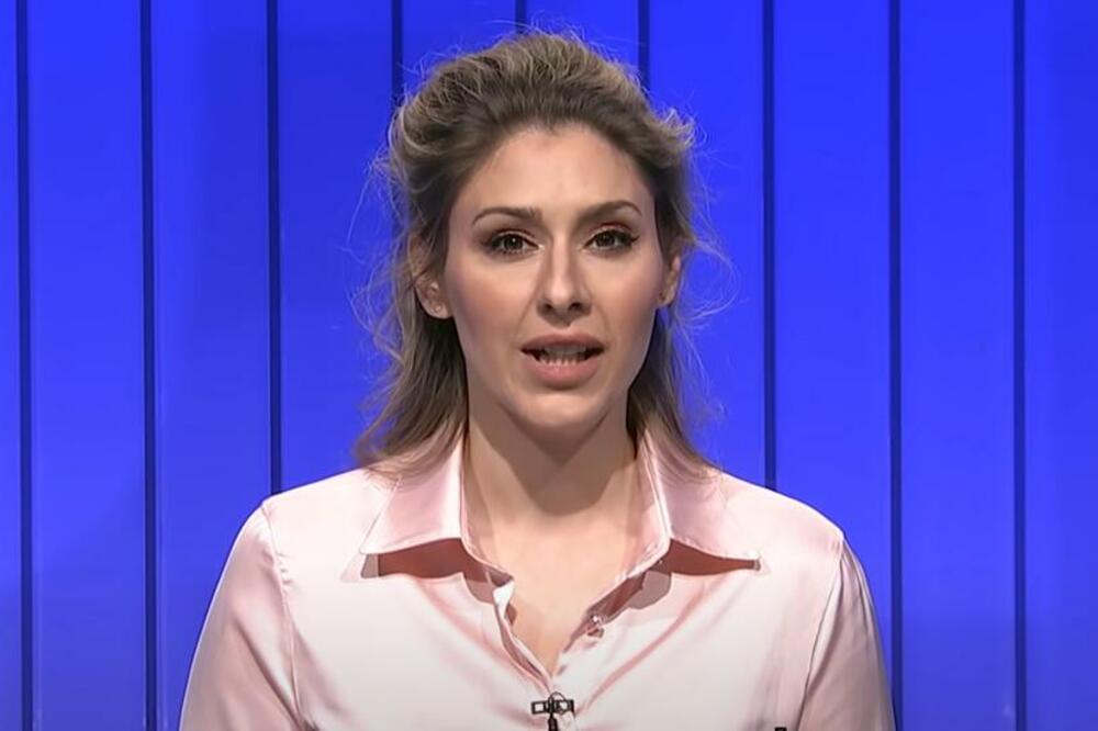 kristina radenkovic ZAKOPČANA DO GRLA IZAZVALA POMETNJU