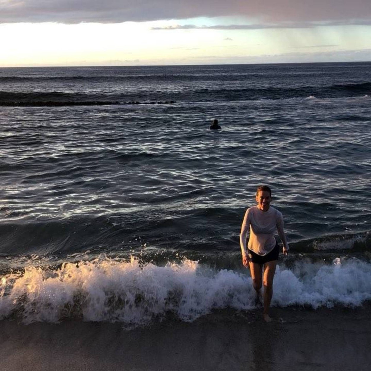 "Nećeš DOŽIVETI NI NJIHOVU MATURU. To je tako kad BABA ŽELI DA IMA DECU": Glumica objavila da je ...