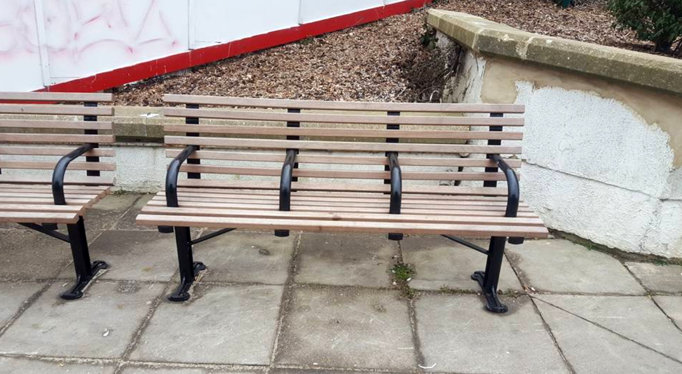 Wielka Brytania: Burza wokół "ławek przeciwko bezdomnym". To wroga architektura - Dom - Kobieta