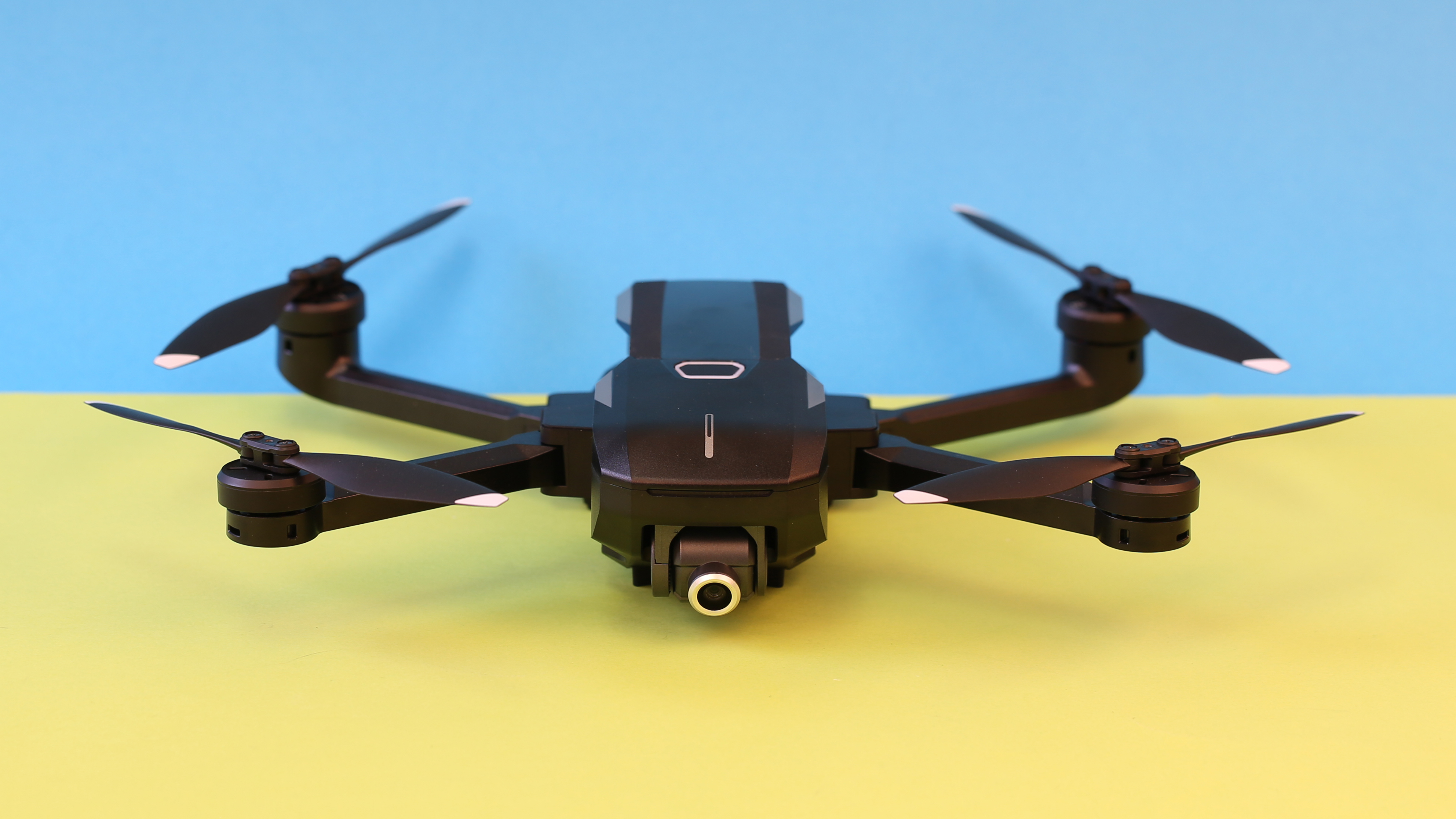 Yuneec mantis q store