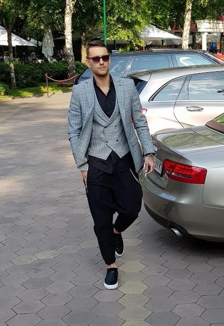 Boško Janković sa novom izabranicom čeka sina! Evo kako lepa Jovana ...