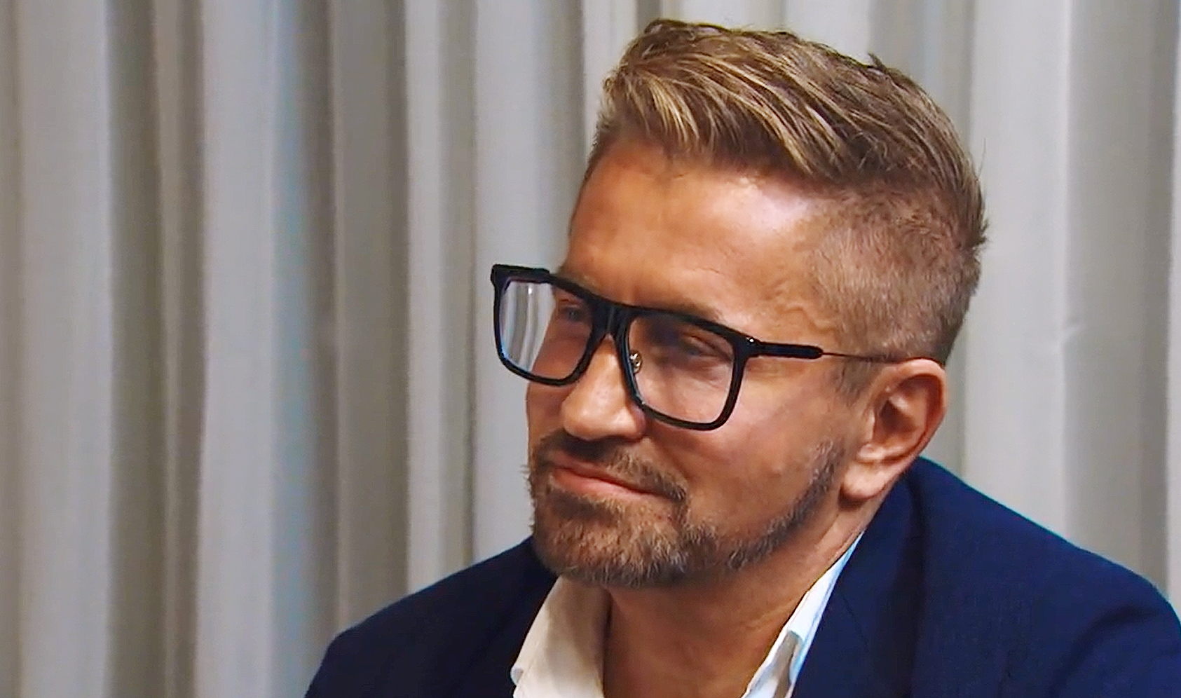 A Nagy Ő: Jákob Zoli magángéppel vitte Párizsba a választottját - Blikk