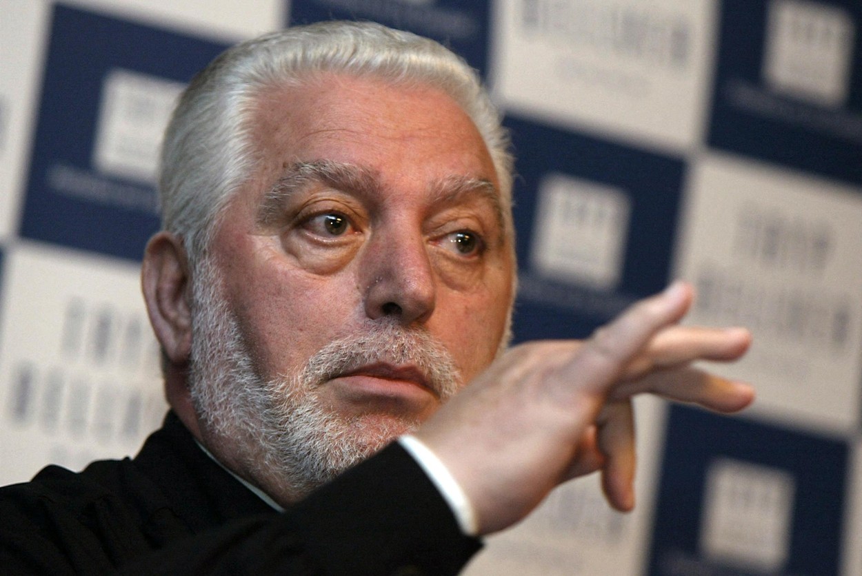 Umro Pako Raban - Žena.rs