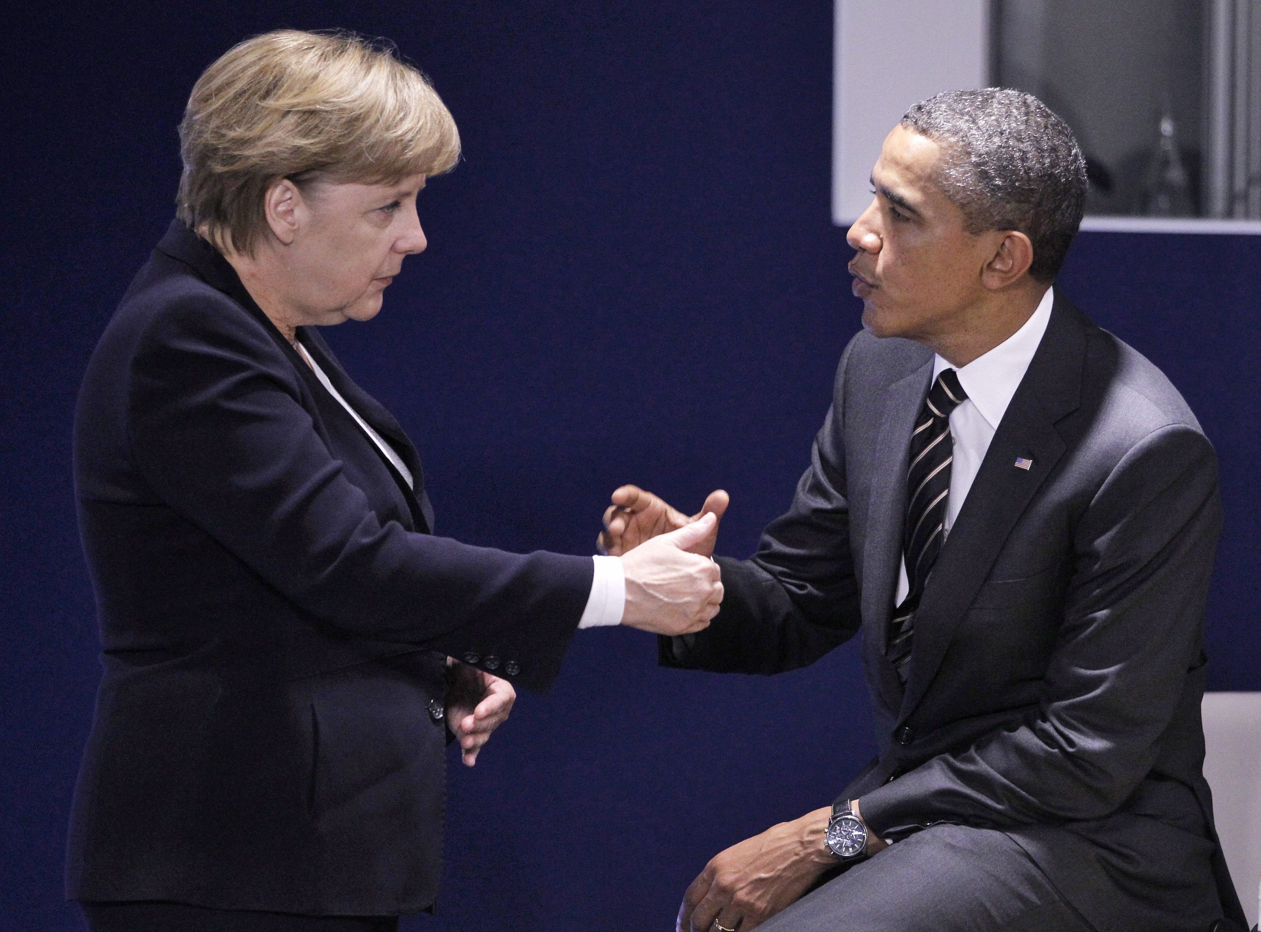 Merkel i Obama - czułość na szczytach władzy - Dziennik.pl
