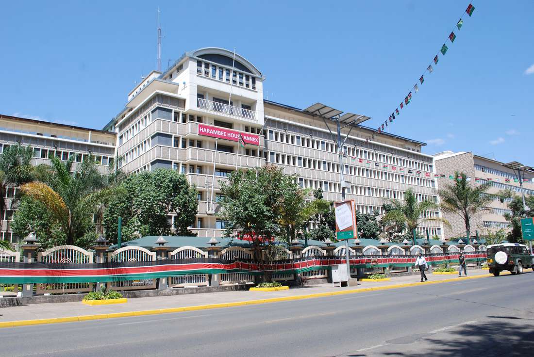 DCI detectives raid Deputy President William Ruto's Harambee House ...