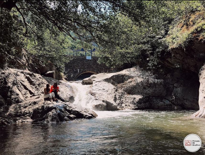 Kanjon reke Vučjanke - Žena.rs