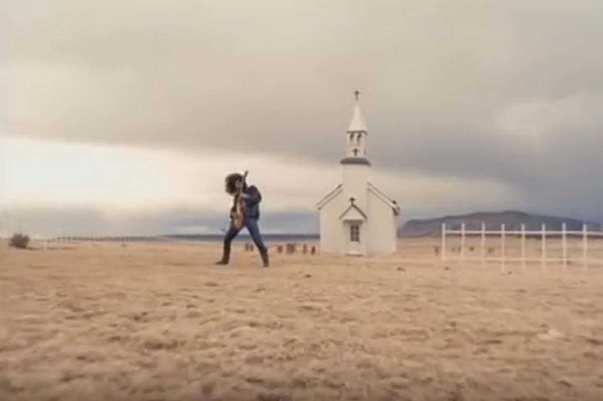 Spot "November Rain" smo gledali bez reči: Evo šta se dogodilo sa ...