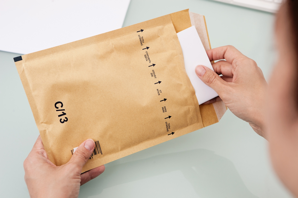 6-latka napisała list do zmarłego ojca. Otrzymała odpowiedź po kilku ...