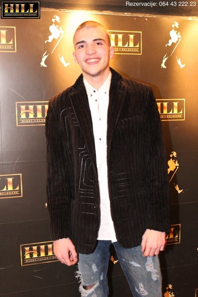 Veljko Ražnatović lumpovao na nastupu Darie Stanojević! FOTO