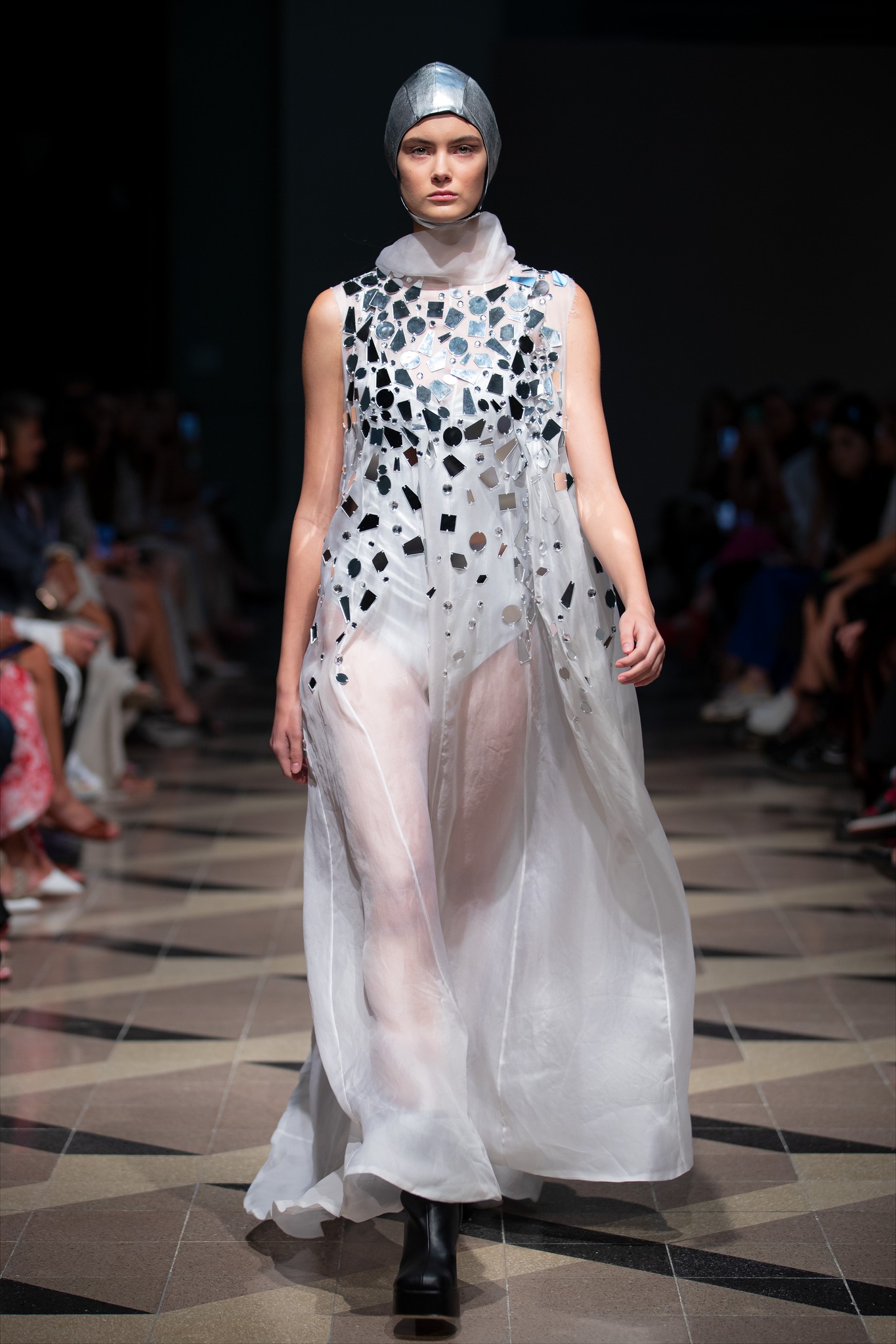 A lengyel Vicher nővérek ruháiban meghódíthatjuk az egész világot - Glamour