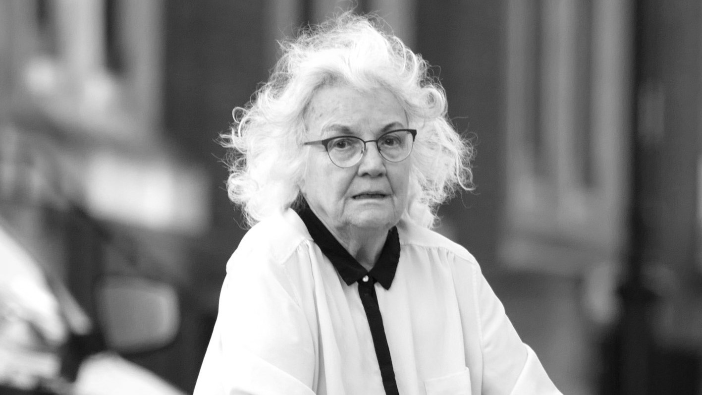 Meghalt Jean Boht - Blikk