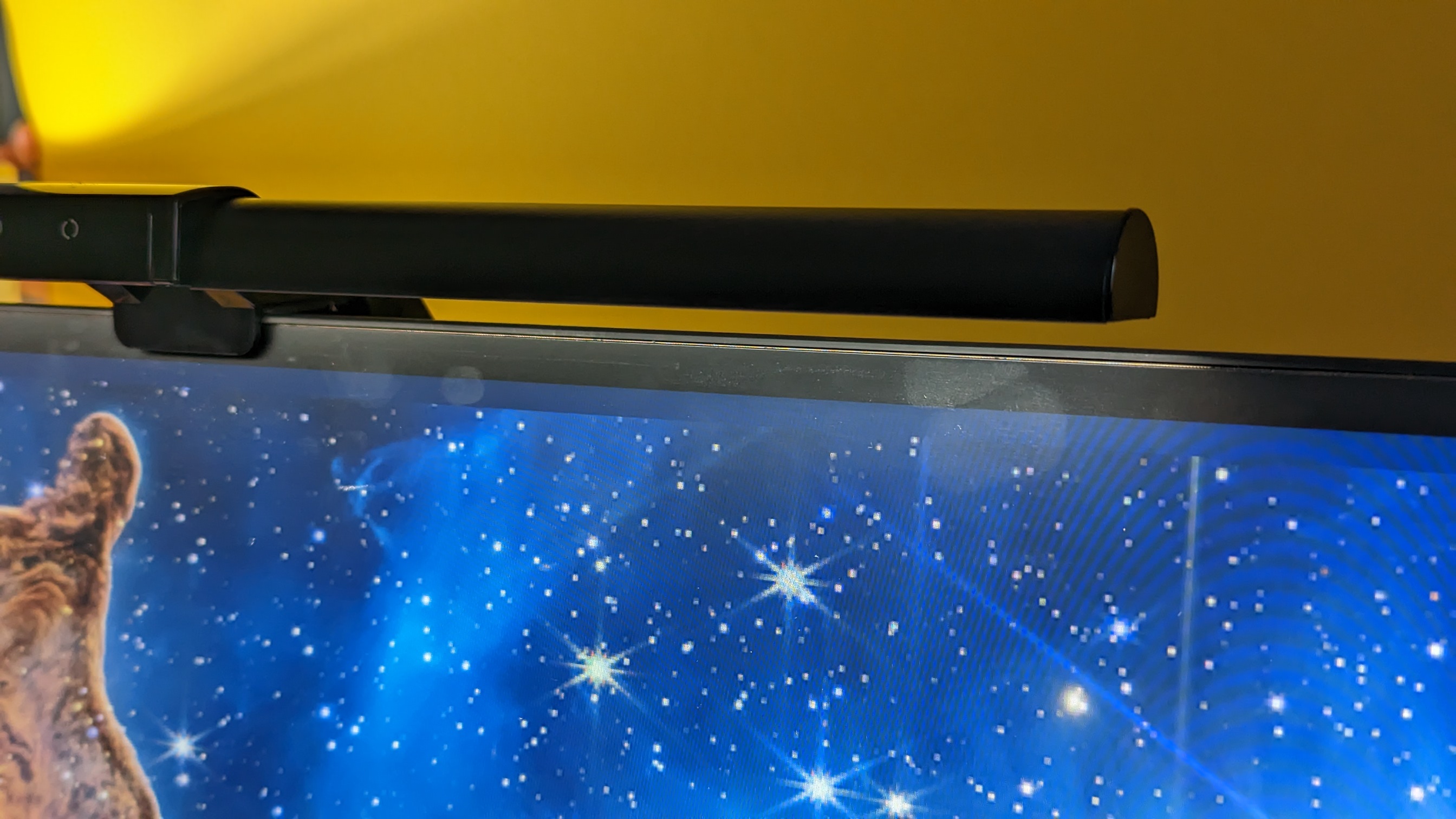 Digitus LED Monitorlampe im Test | Heise online bestenlisten