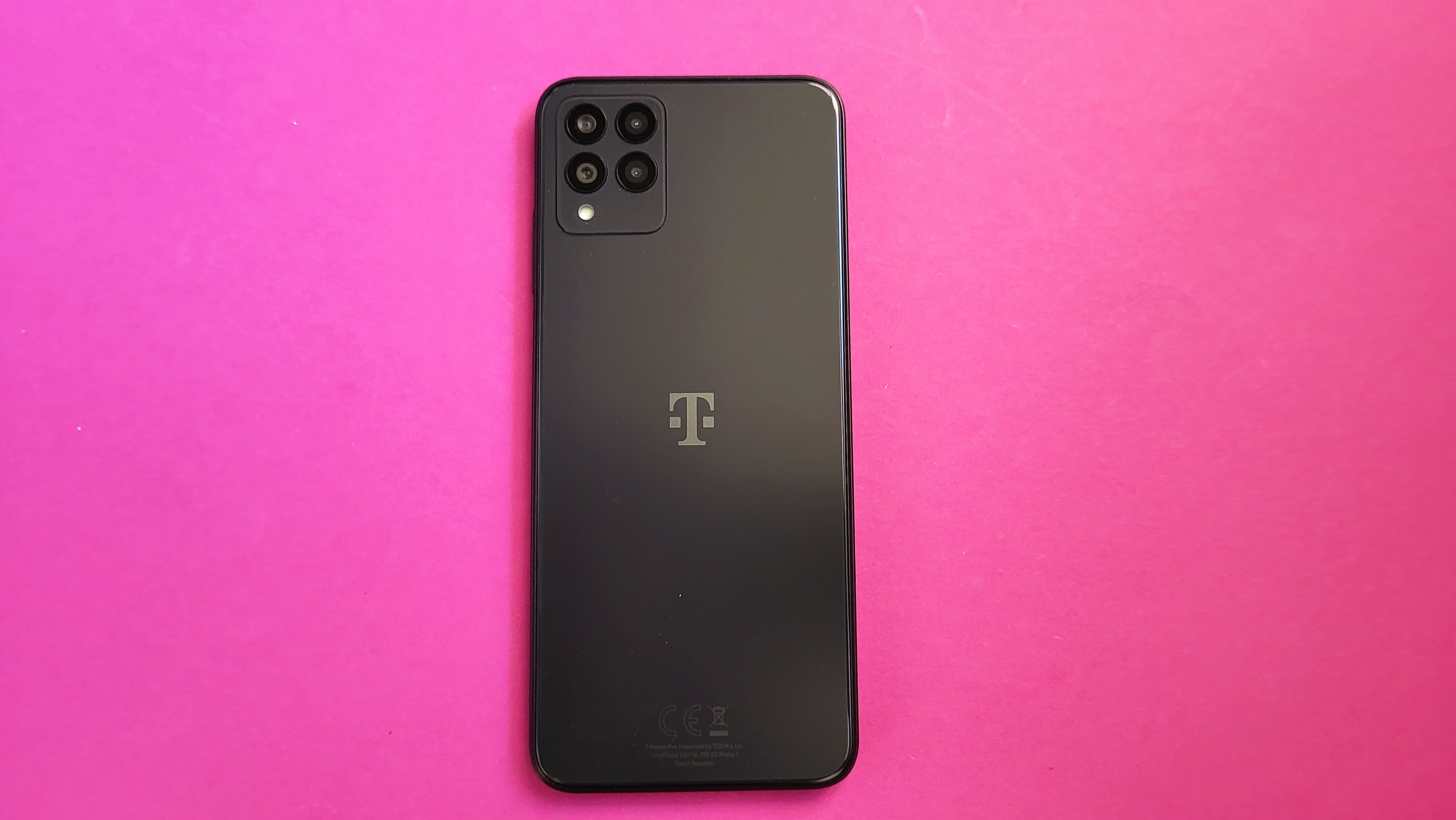 T Phone Pro im Test: Was kann das 5G-Smartphone der Telekom für 1 Euro ...