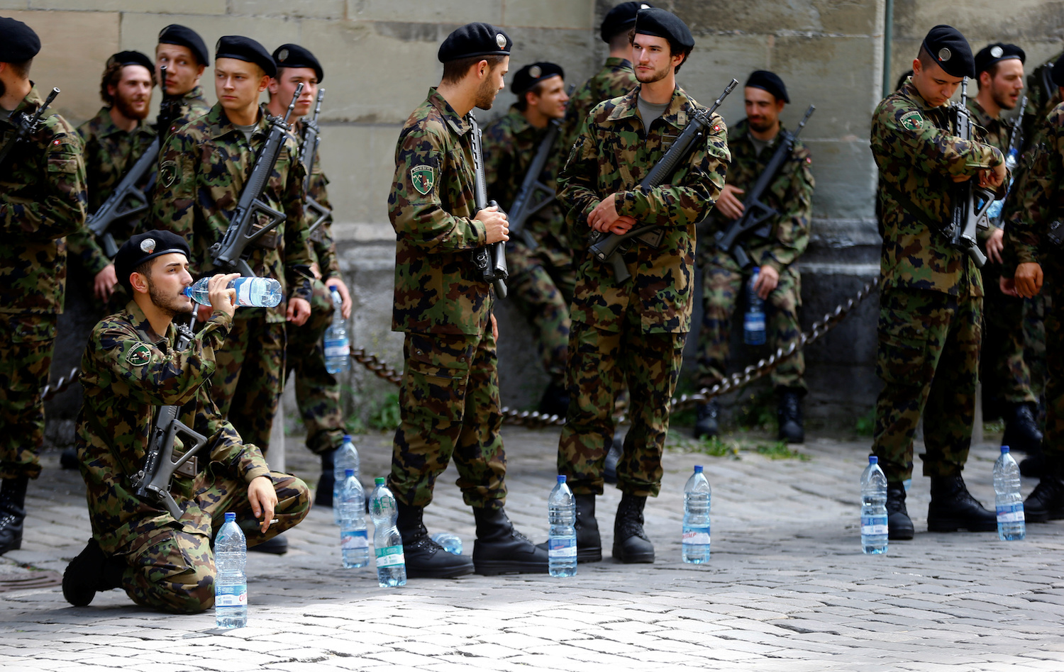 Switzerland has a stunningly high rate of gun ownership — here's why it ...