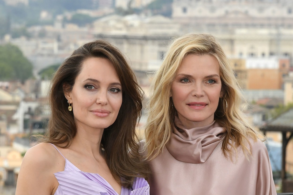 Mišel Fajfer (65) pokazala kako joj izgleda lice bez šminke i ljudi su ...