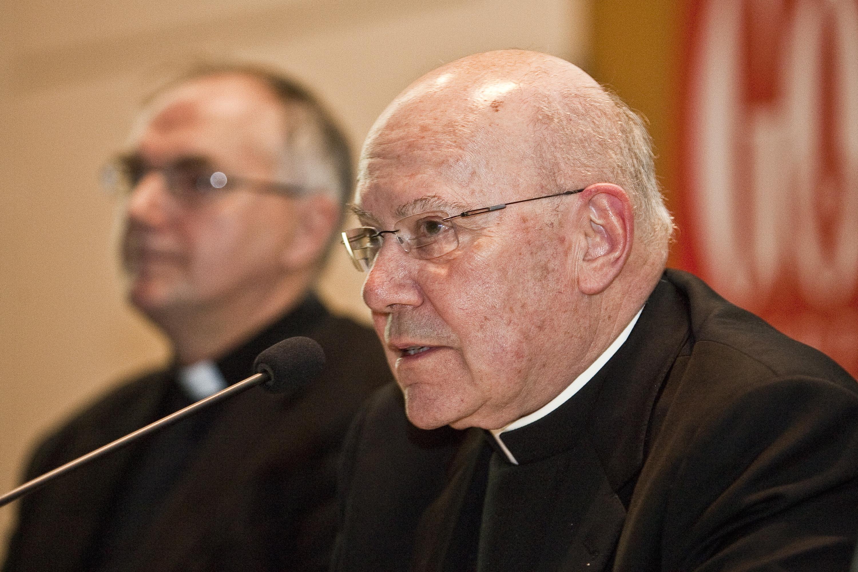 William Levada. Amerykański kardynał prowadził po alkoholu. - Świat ...