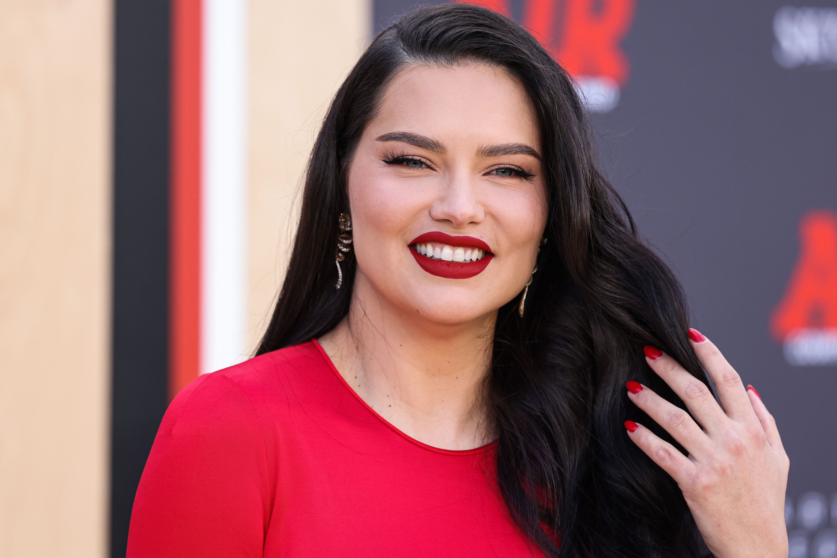 Adrijana Lima pokazala kako izgleda u Viktorijas sikret kampanji pa ...