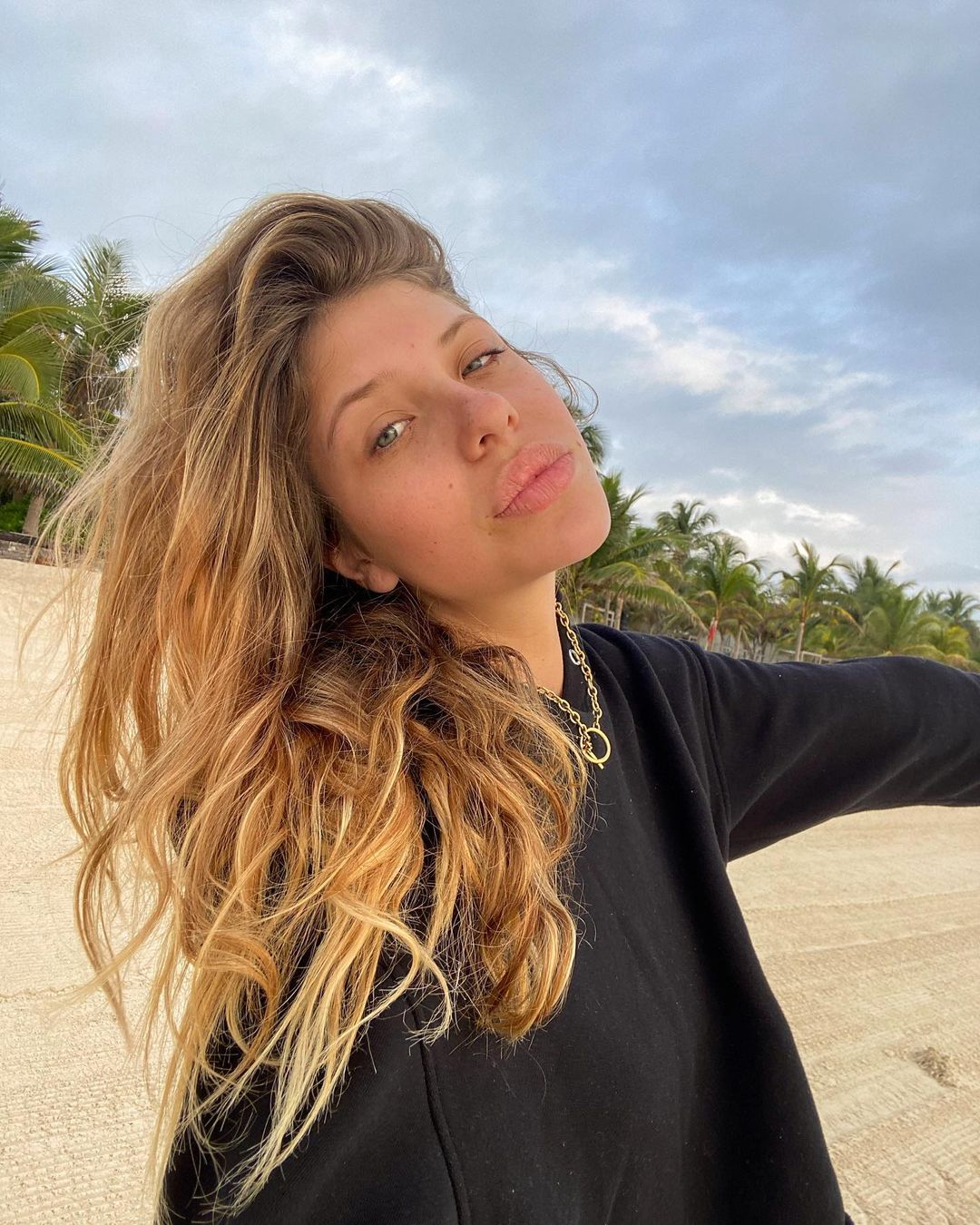 ANITA se ovakva predstavlja na Instagramu: Influenserku uslikali na ...