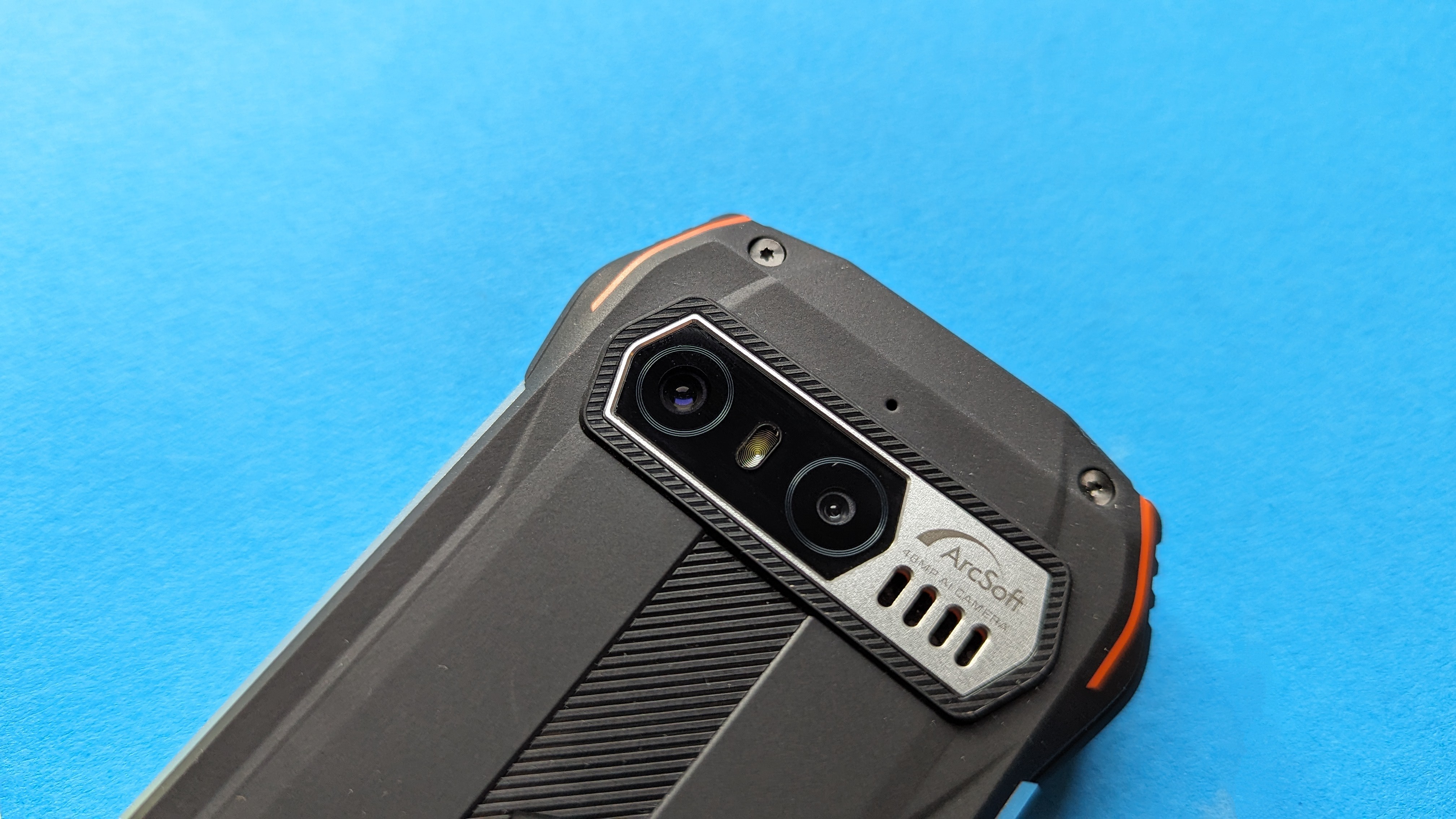 Top 10: Die kleinsten Android-Handys der Welt – manche sind sogar gut ...