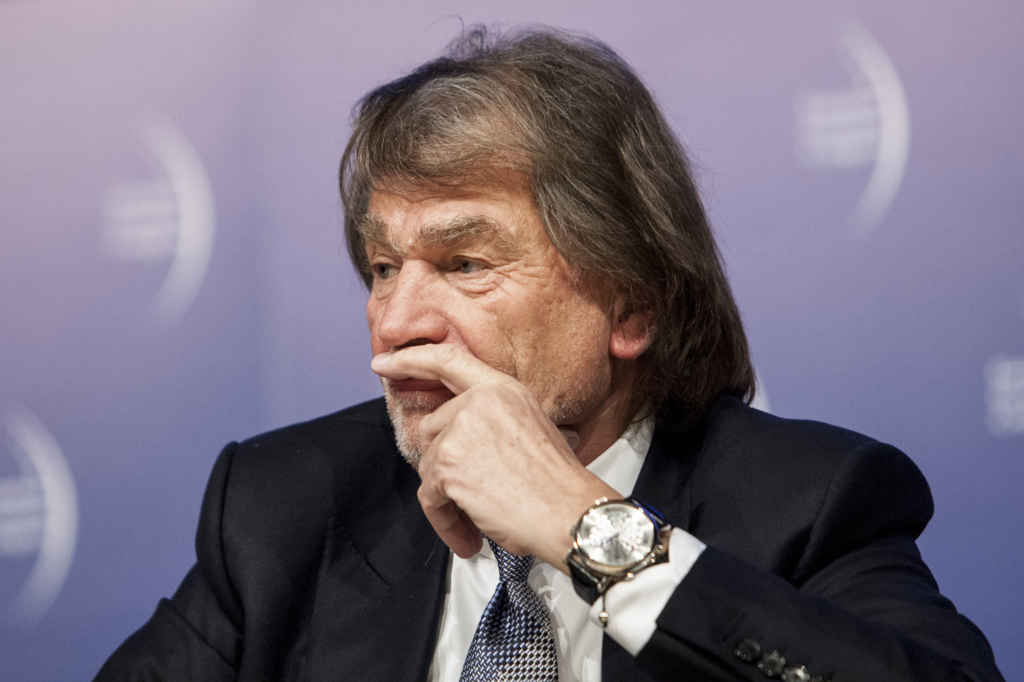 Doktor Jan do zarządzania brał sobie ludzi, którzy są "kilerami ...