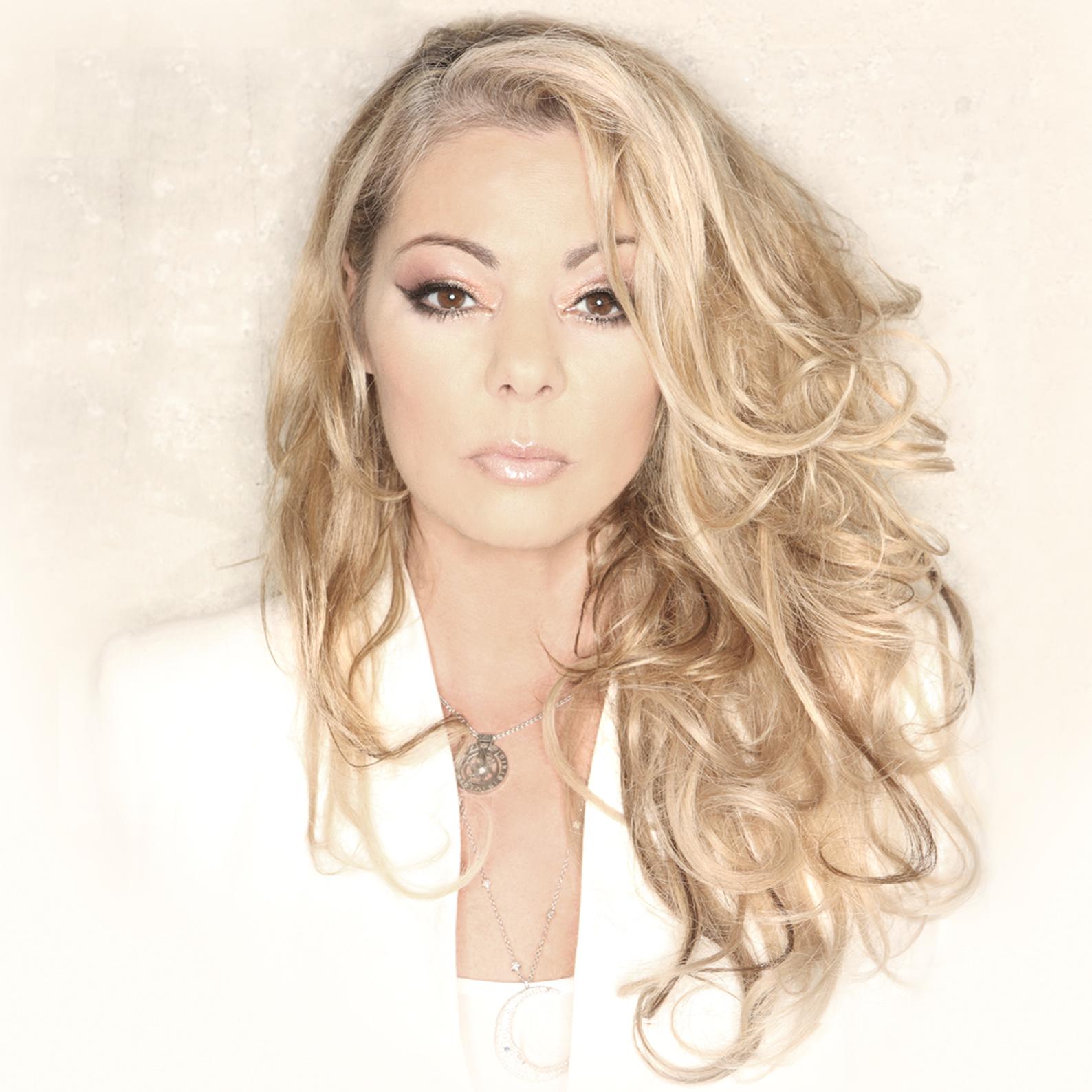 Gwiazda lat 80. wygląda jak 20-tka! Sandra zapowiada wielki come back ...