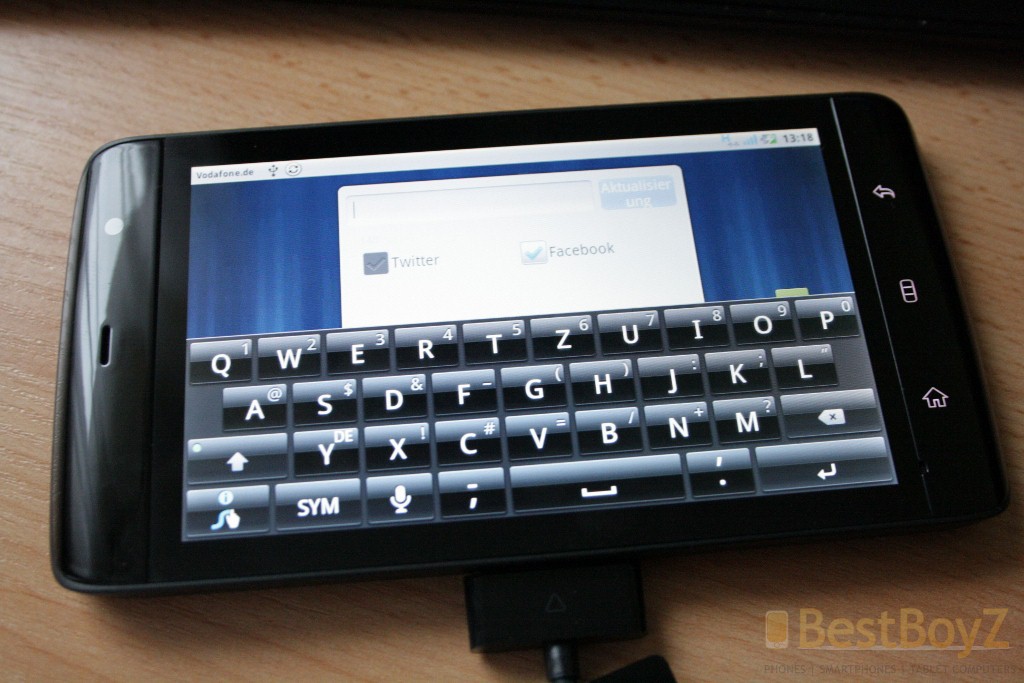 Review: Dell Streak mit Android OS 2.2 Froyo und Dell Stage | Heise ...