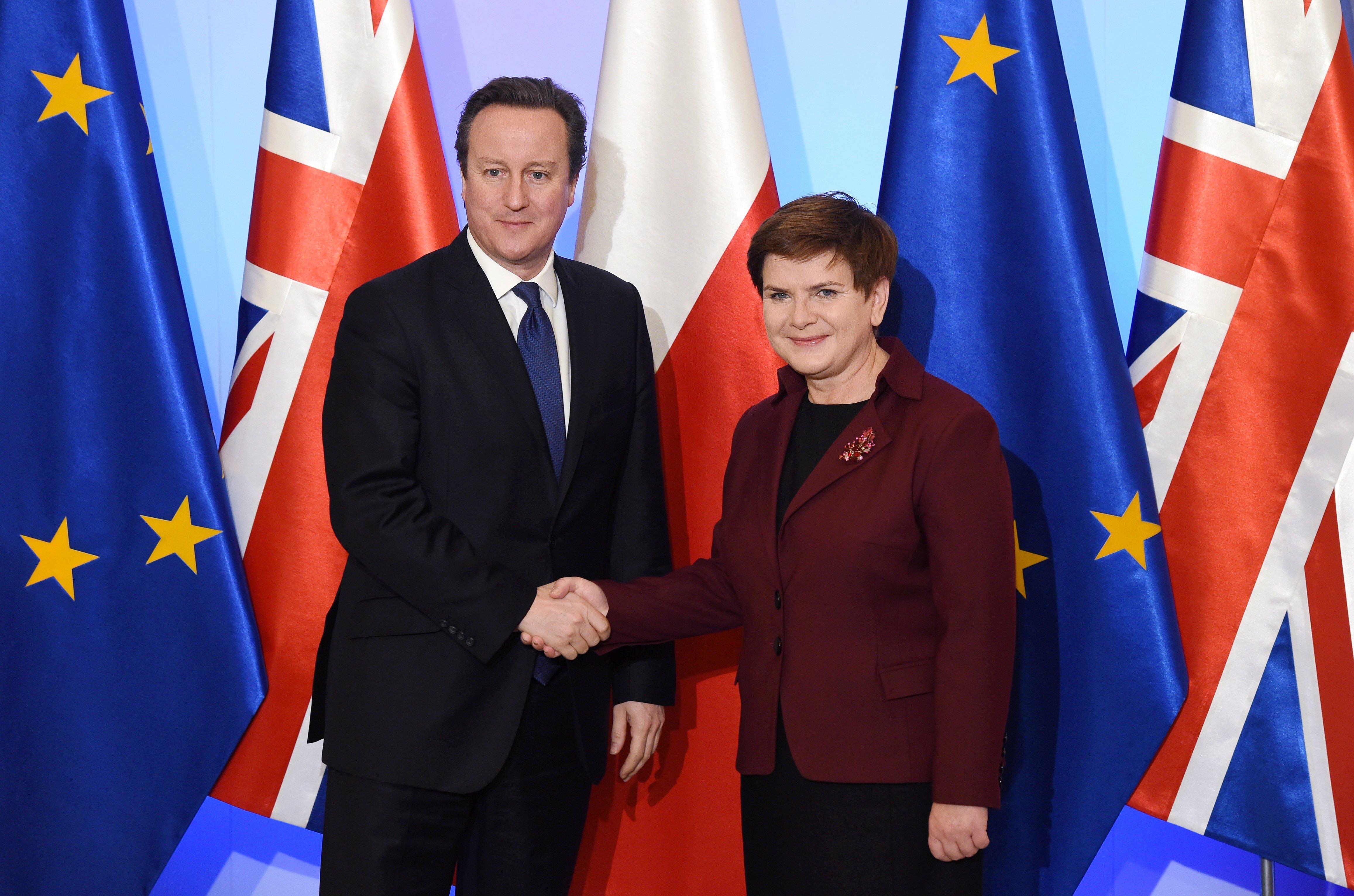 Zasiłki dla emigrantów z Polski w Wielkiej Brytanii a bazy NATO. Witold ... Zasiłki dla emigrantów z Polski w Wielkiej Brytanii a bazy NATO. Witold ...