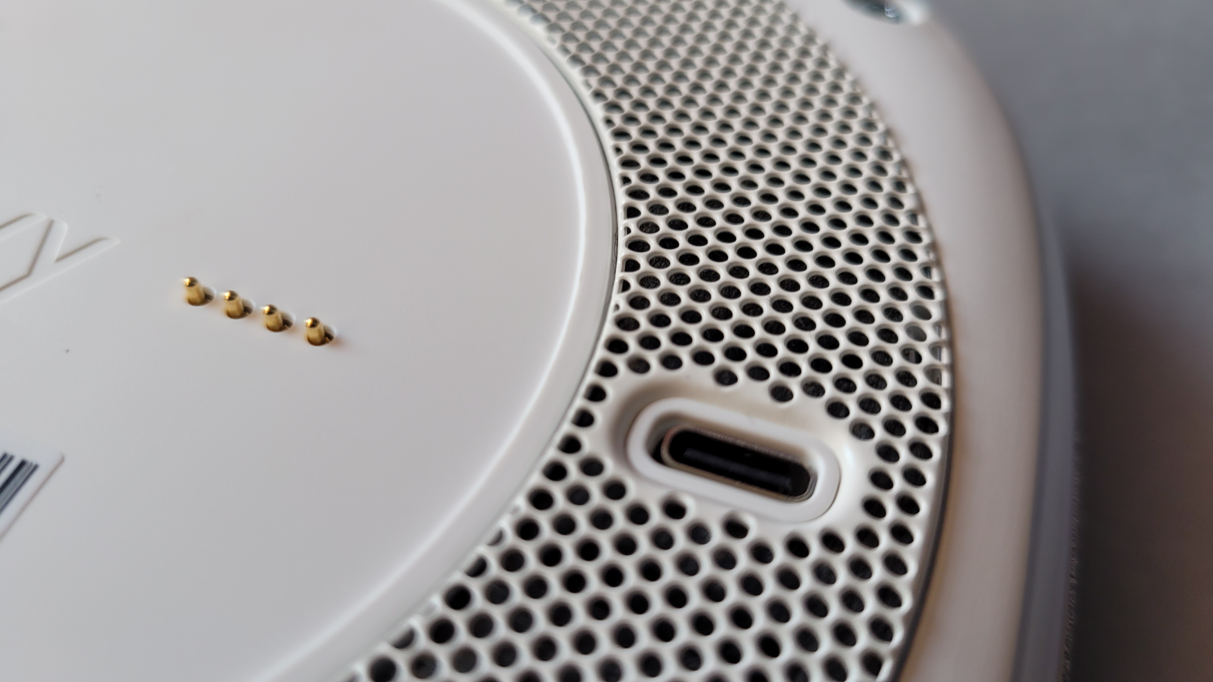 Livy Alive im Test: Alarmanlage mit Überwachungskamera, Akku, LTE und ...