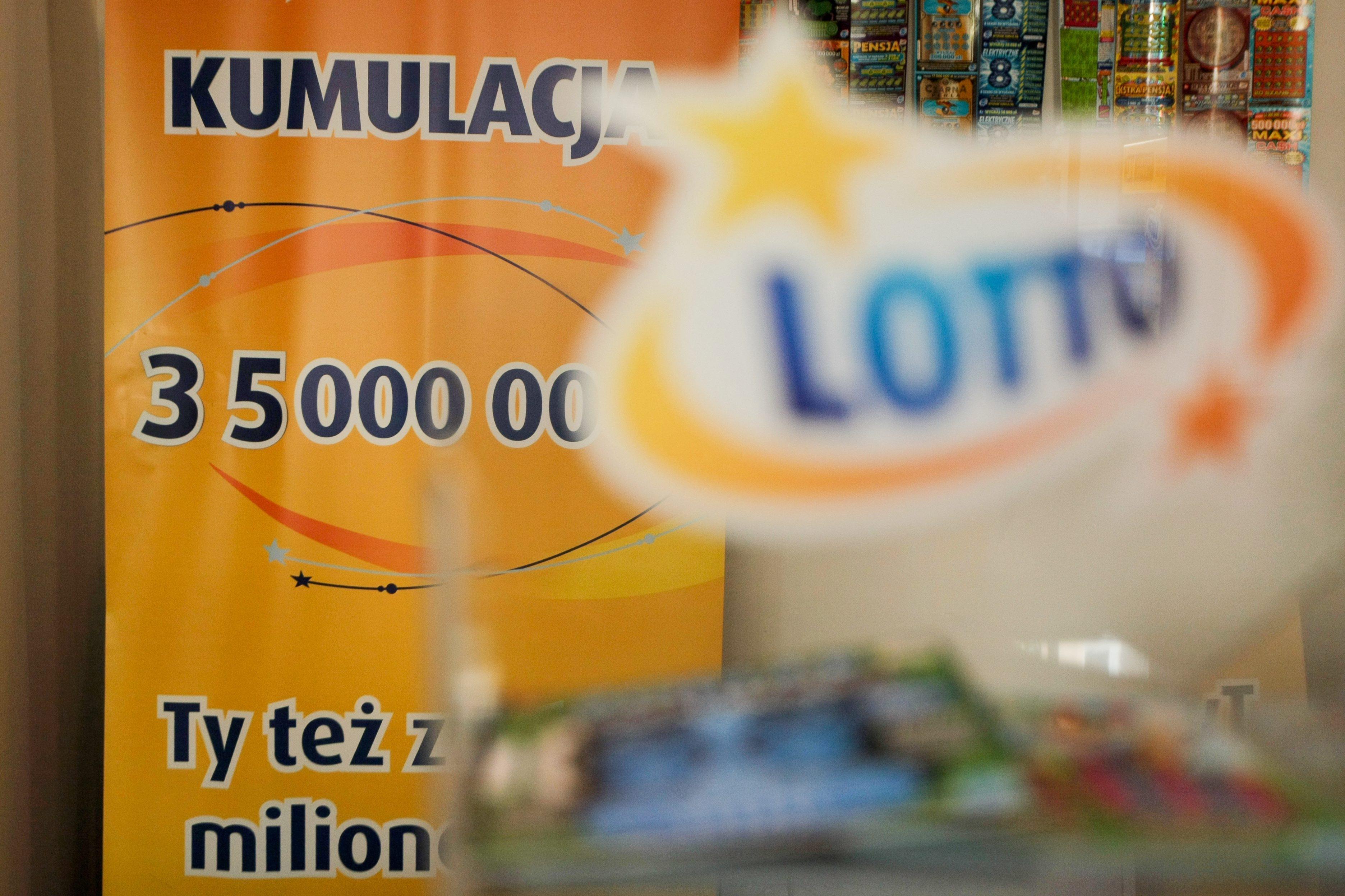Rekordowa wygrana w Lotto. W Ziębicach szczęśliwiec wygrał w lotto 35 ...
