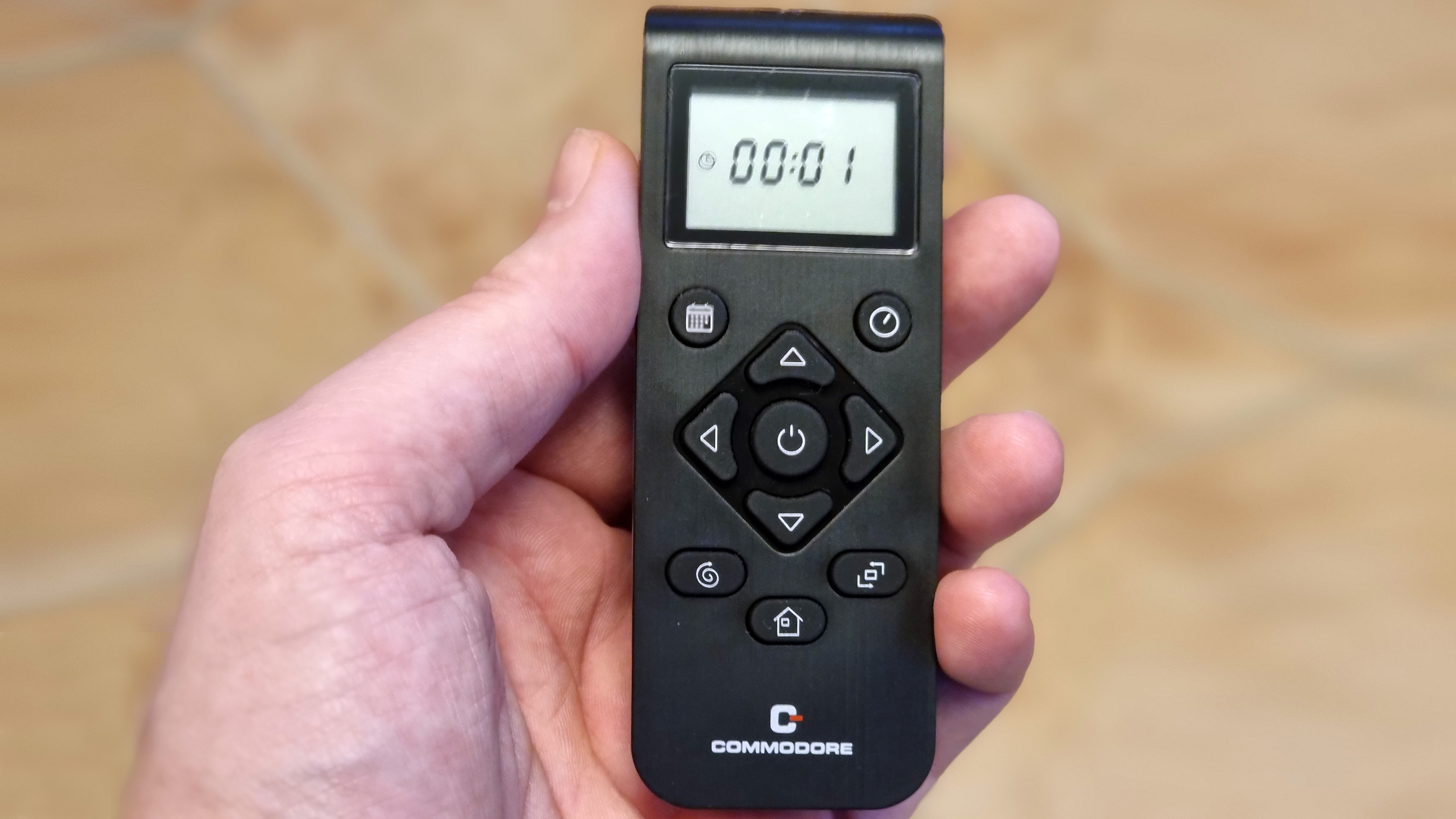 Commodore CVR 300: Saugroboter mit hervorragender Laser-Navigation und ...