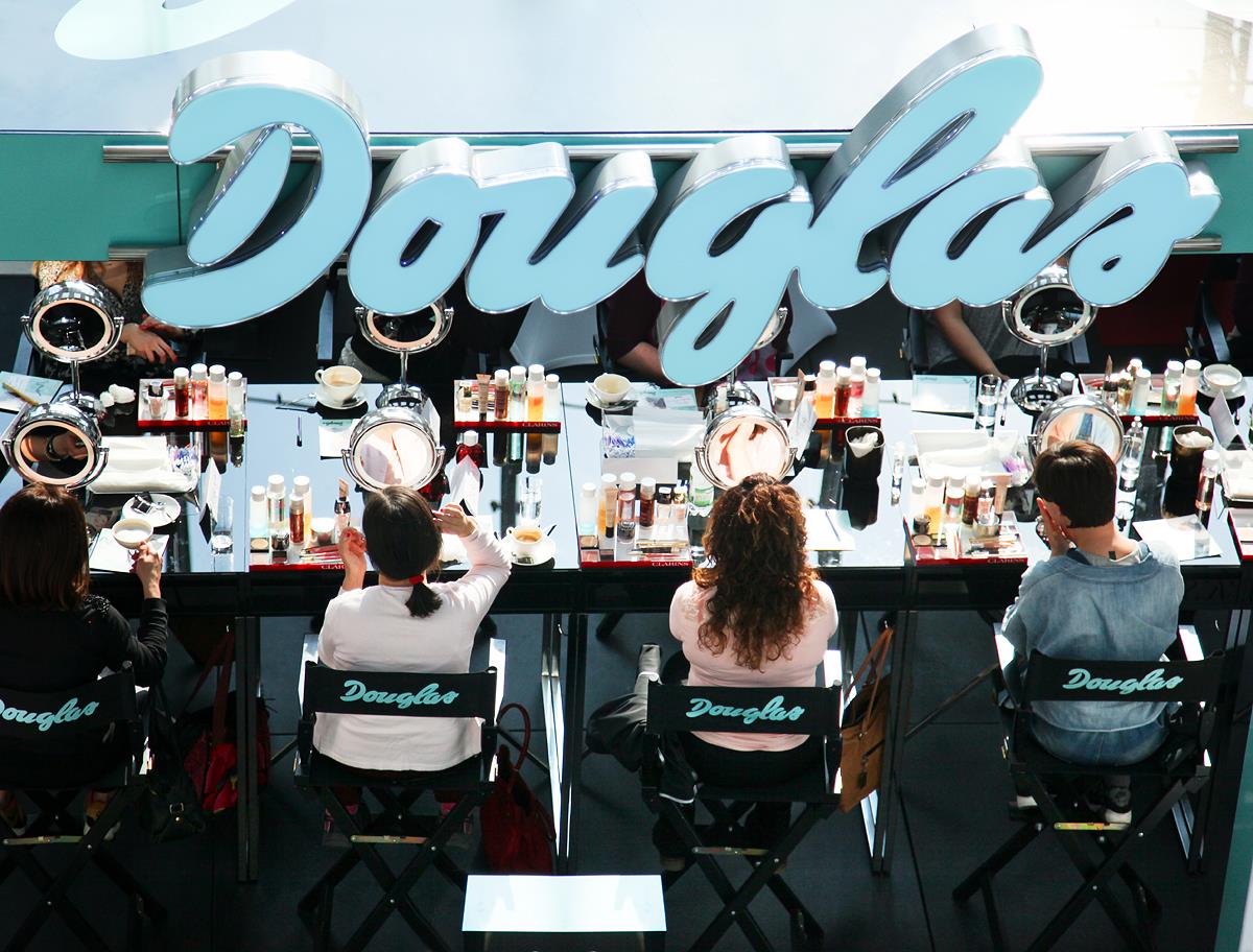 Kosmetyki Douglas promocje - Trendy i inspiracje - Newsweek.pl