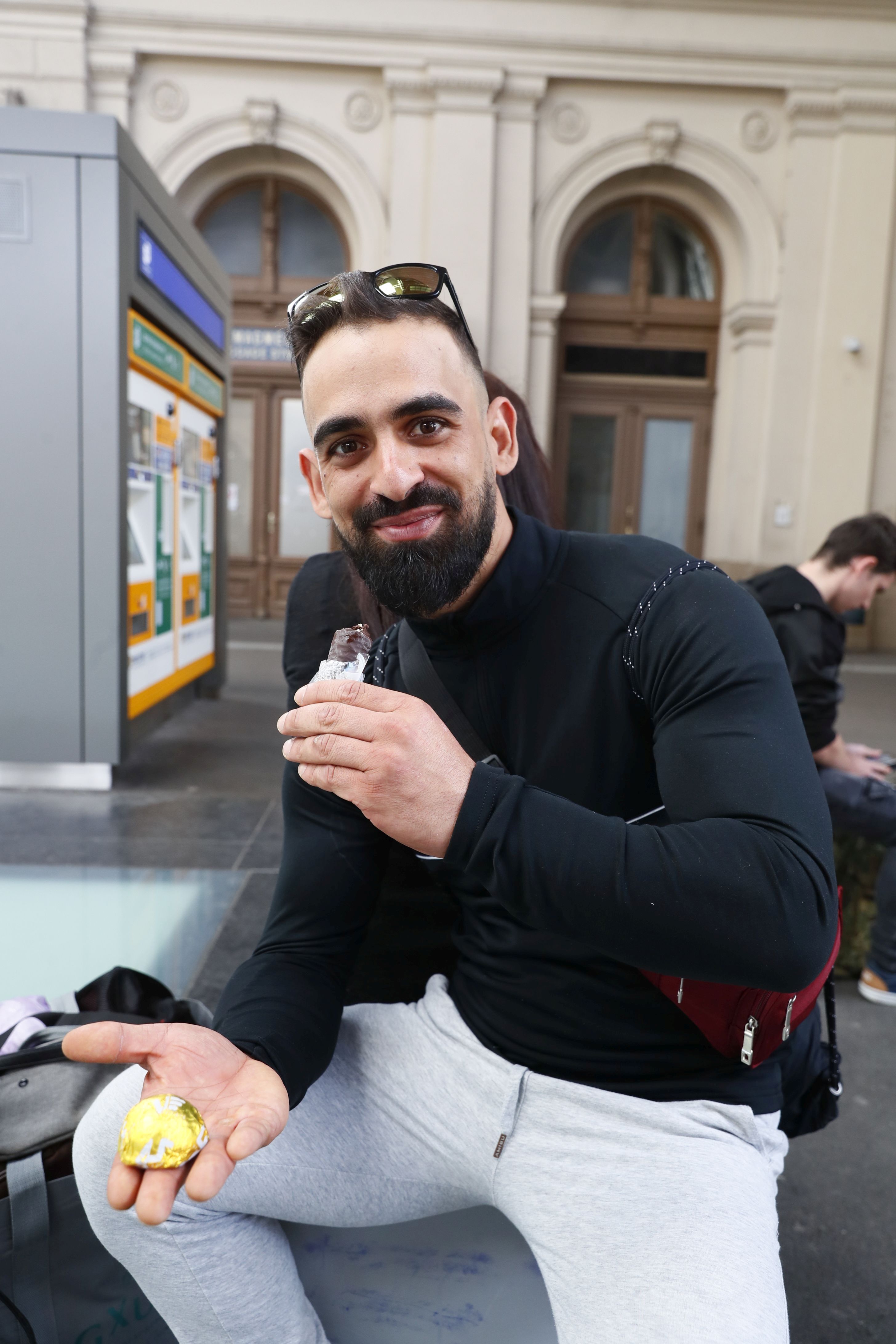 Újra kaphatók a MÁV-nál az Utasellátó ikonikus csokijai - Blikk