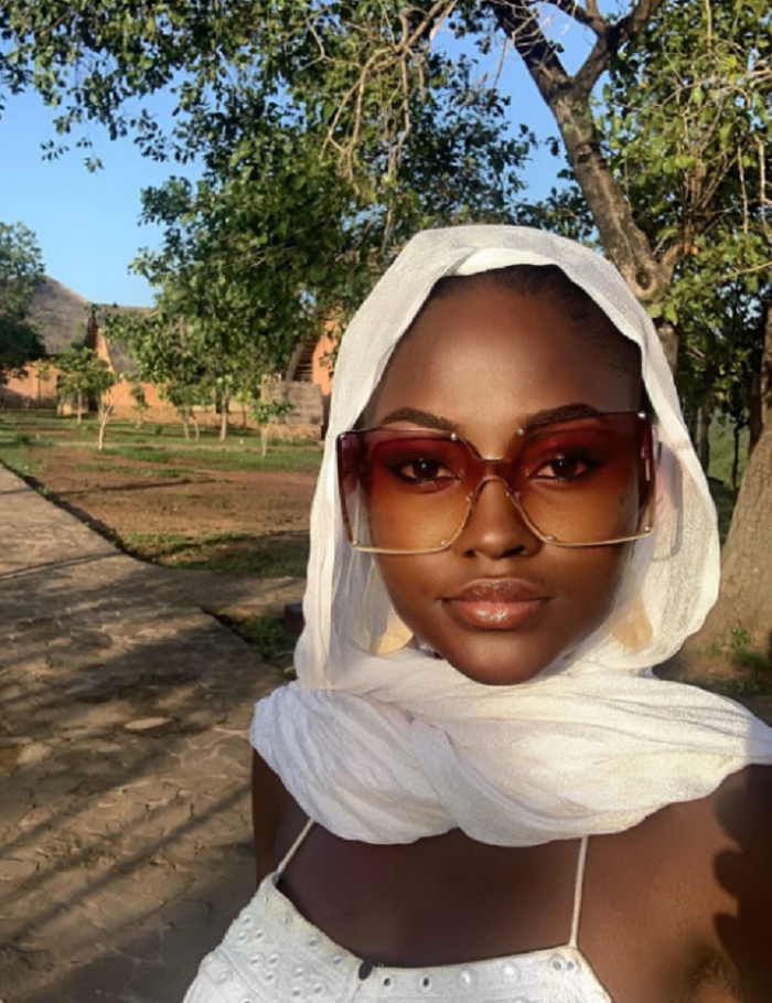 Misica iz Gane napustila grad i vratila se u selo - Žena.rs