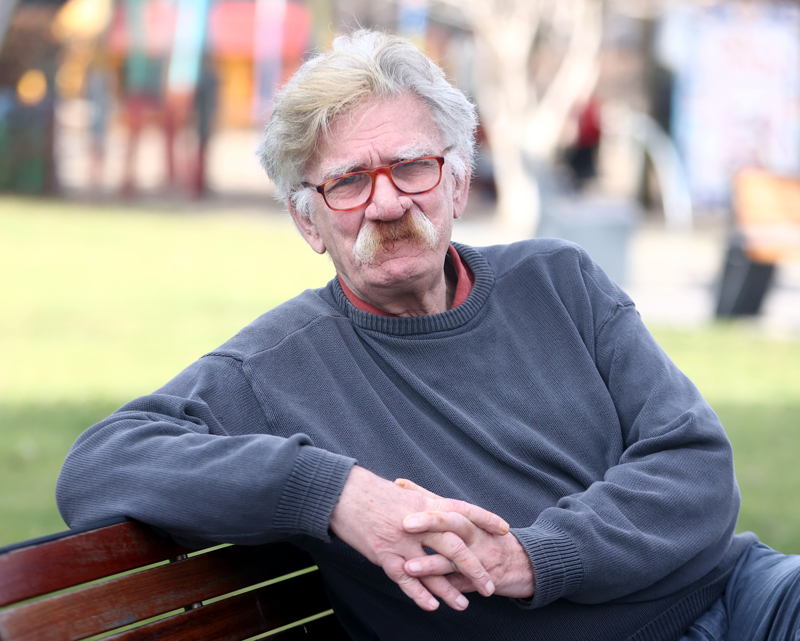 79 évesen is a színpad és a család jelenti Ujlaki Dénesnek az életet - Blikk