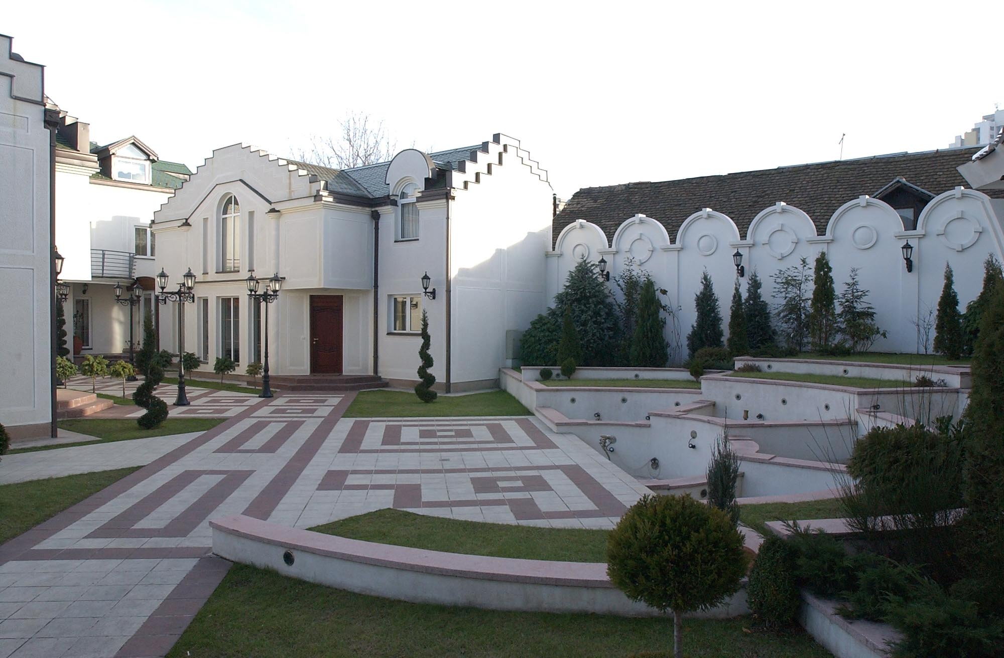 "Zemunci" u zatvorima, milionima evra nema traga