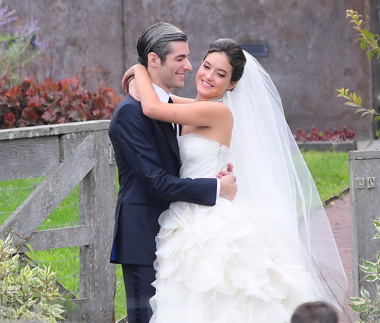 Álomesküvő - gyönyörű menyasszony a világsztár lánya, kikerültek az ...