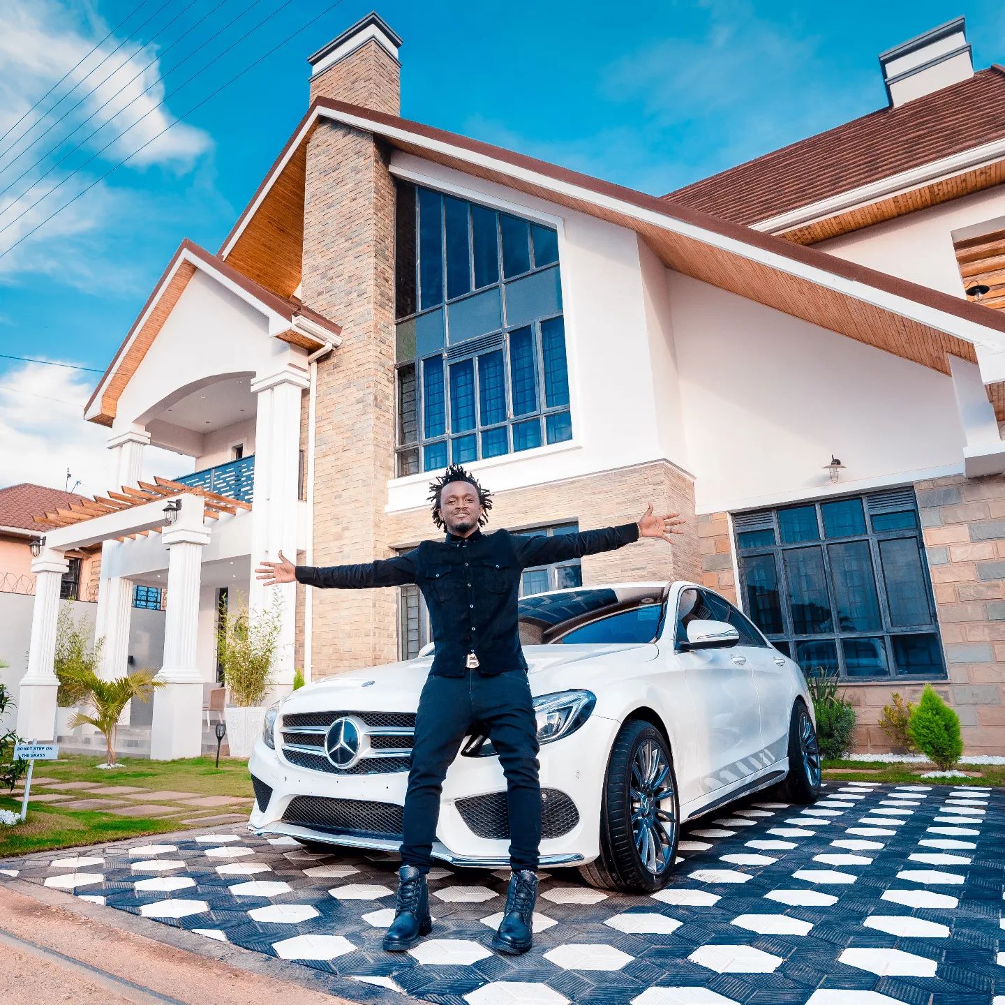 Busta Rhymes House And Cars