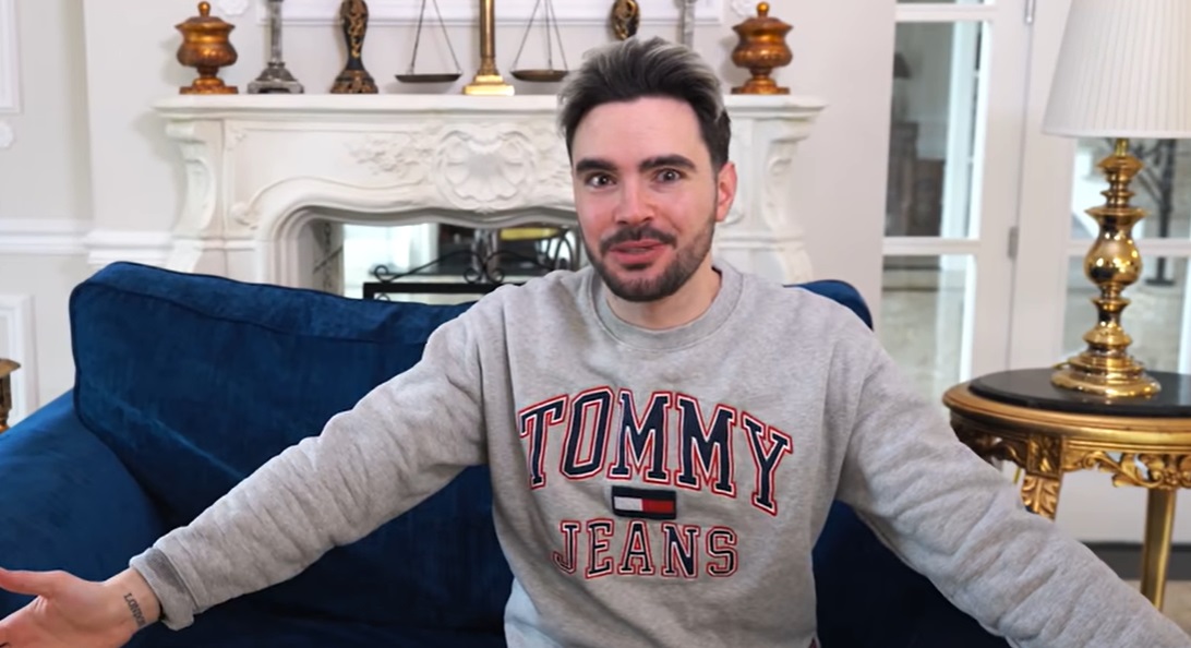 Gyerekek megrontásával vádolják ezt a népszerű youtubert - Blikk