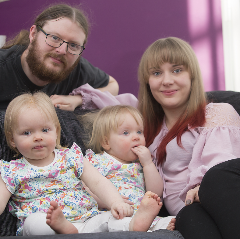 Meglátta a szülész az ikrek ultrahang képét. Lefagyott a vizsgáló ...