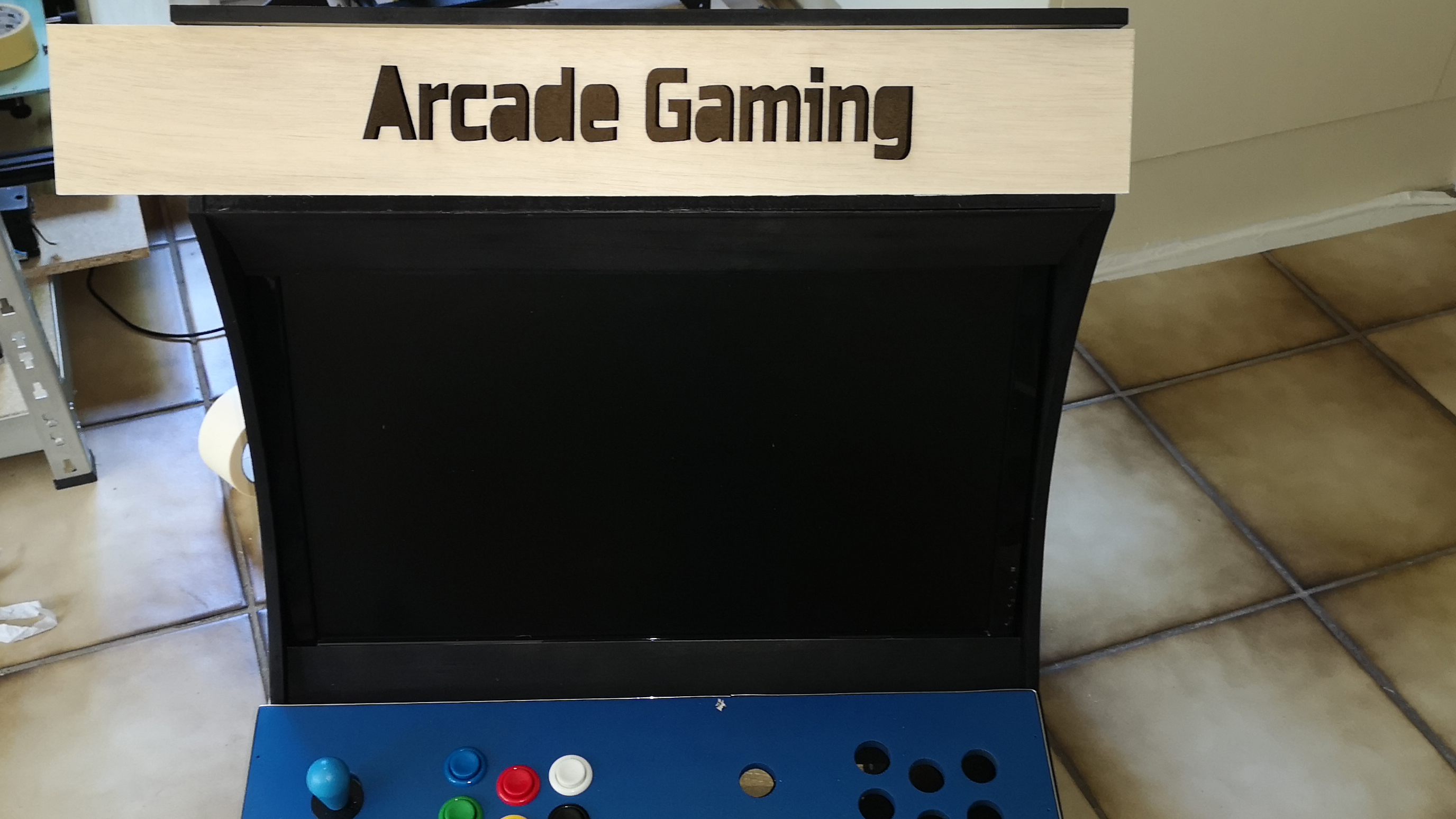 Schritt-für-Schritt: Retro-Arcade-Automaten selber bauen | Heise online ...
