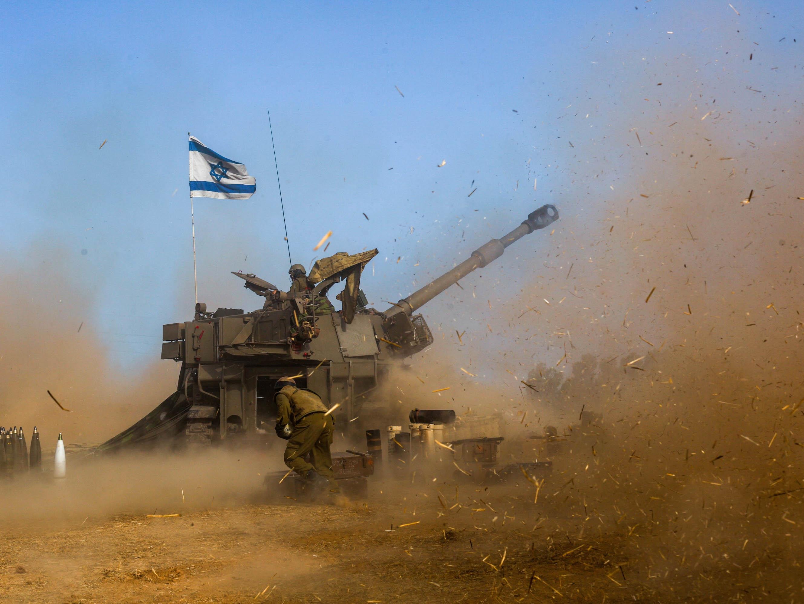 Izrael intensyfikuje ofensywę lądową w Strefie Gazy - newsweek.pl - Świat - Newsweek.pl