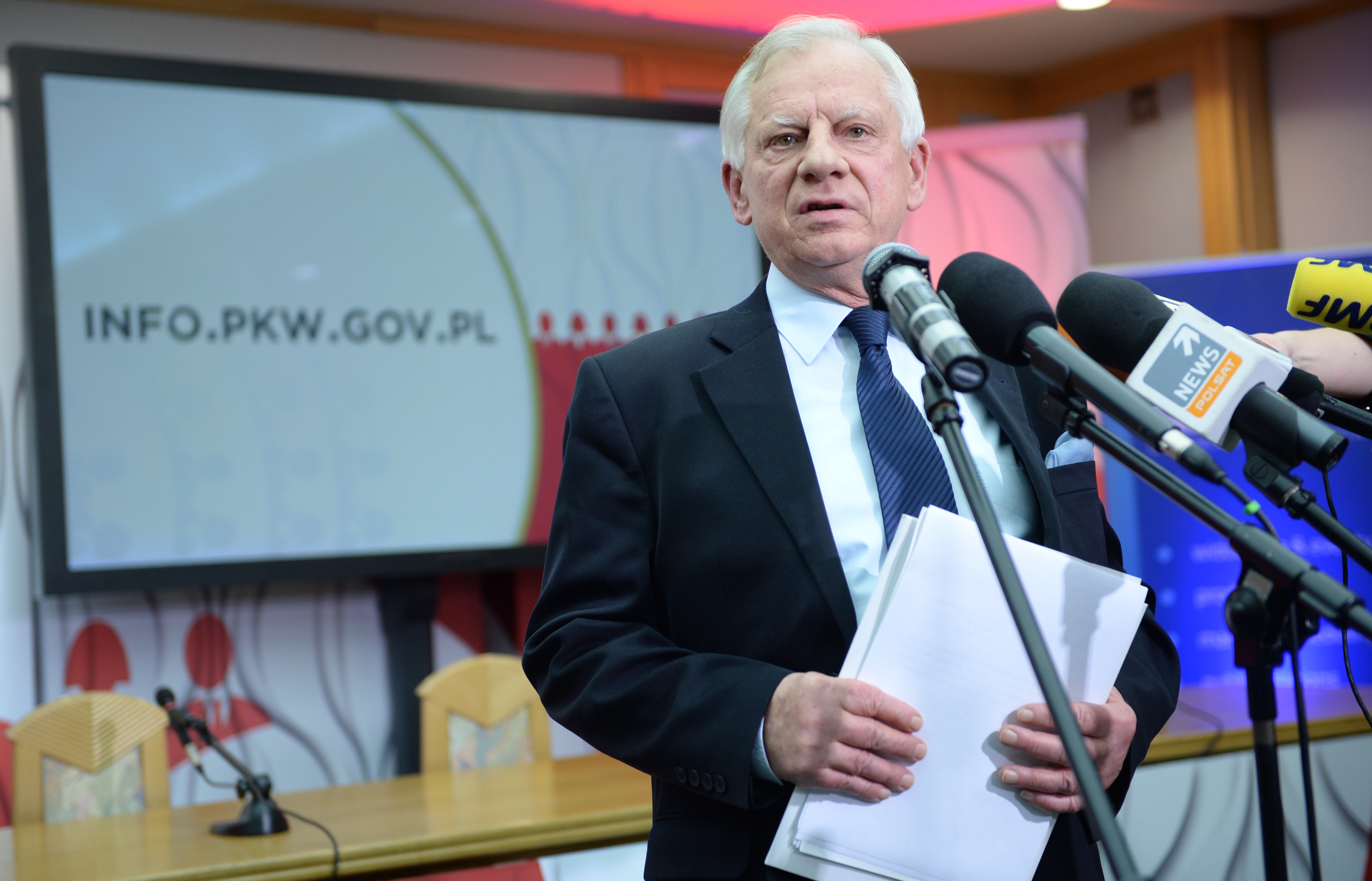Po podaniu wyników drugiej tury wyborów członkowie PKW mają zrezygnować ...