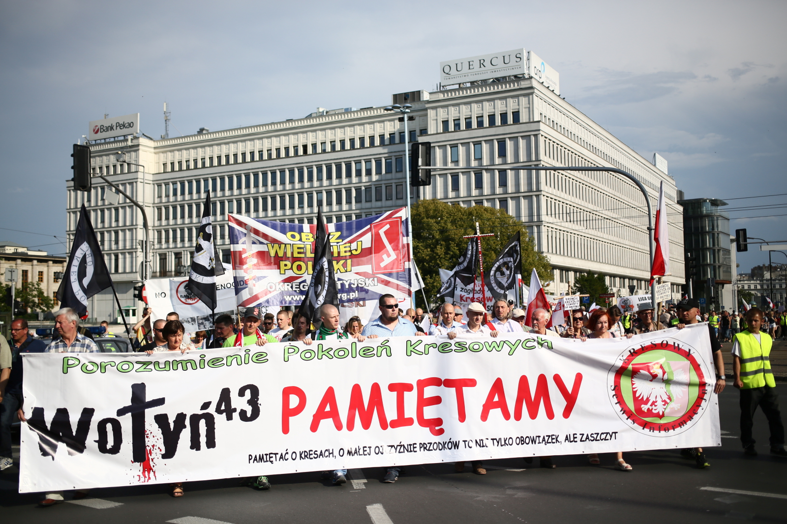 Marszem upamiętnili ludobójstwo na Polakach. "Nie dla pomników UPA w ...