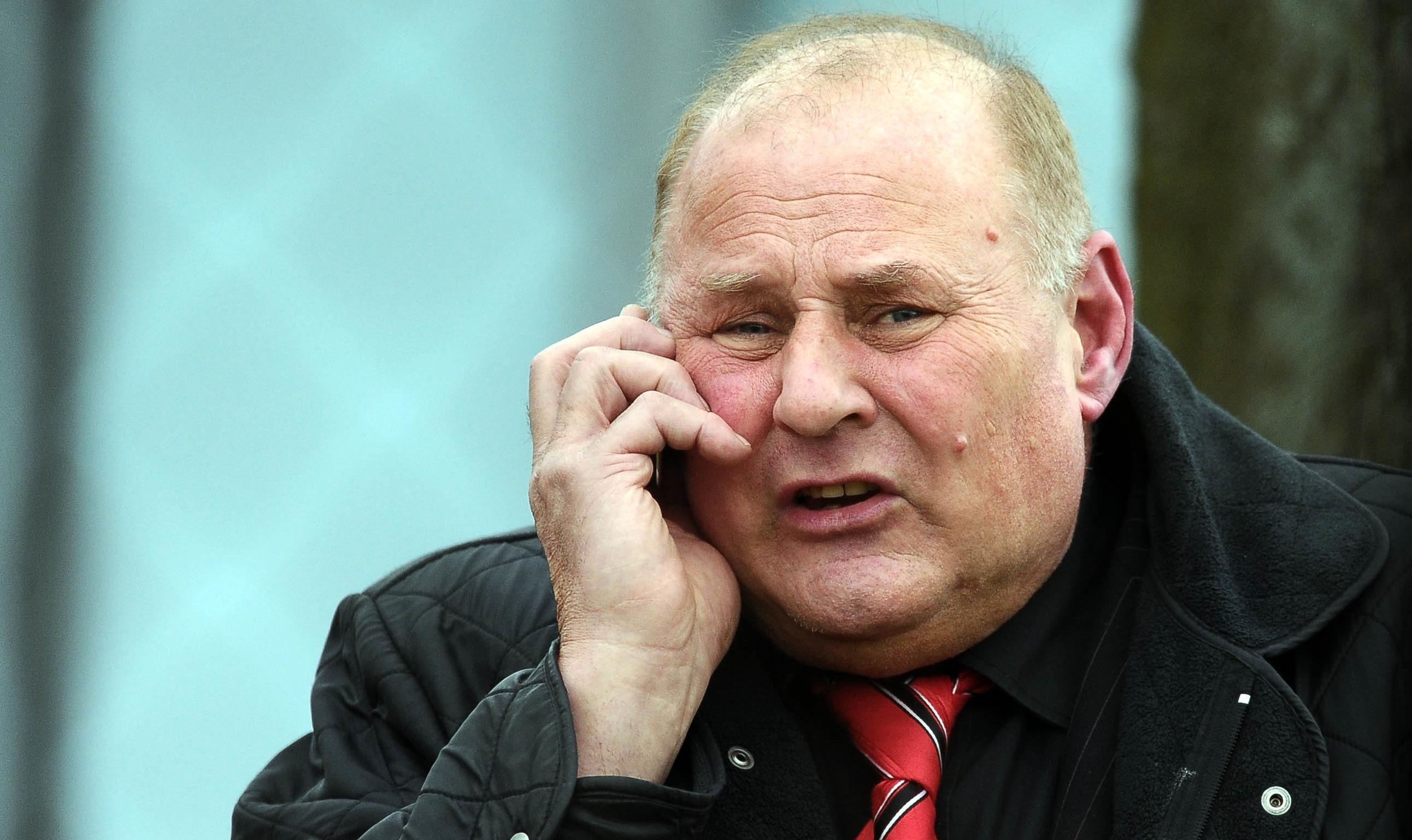 Robert Gadocha's Instagram, Twitter & Facebook on IDCrawl