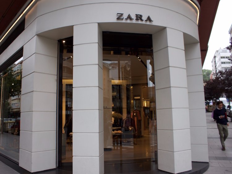 Zara - gdzie jest siedziba Zary?