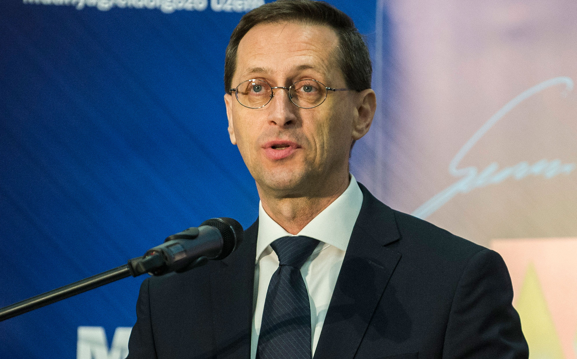 Süket fülekre találtak Varga Mihály intelmei: nem maradt itthon ...