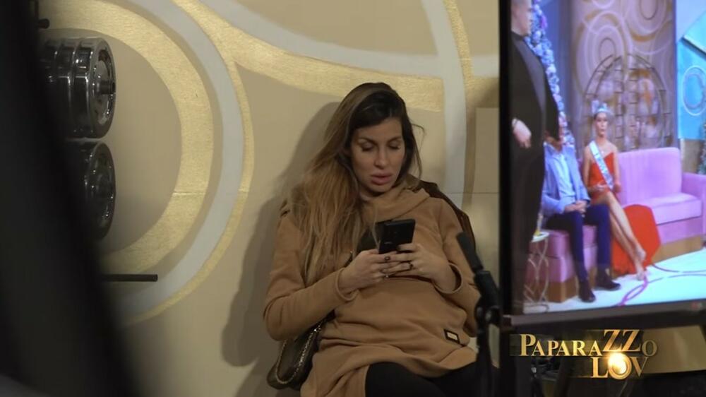 Ona je sestra Jelene Radanović, pomešali biste ih na ulici, a malo ko ...