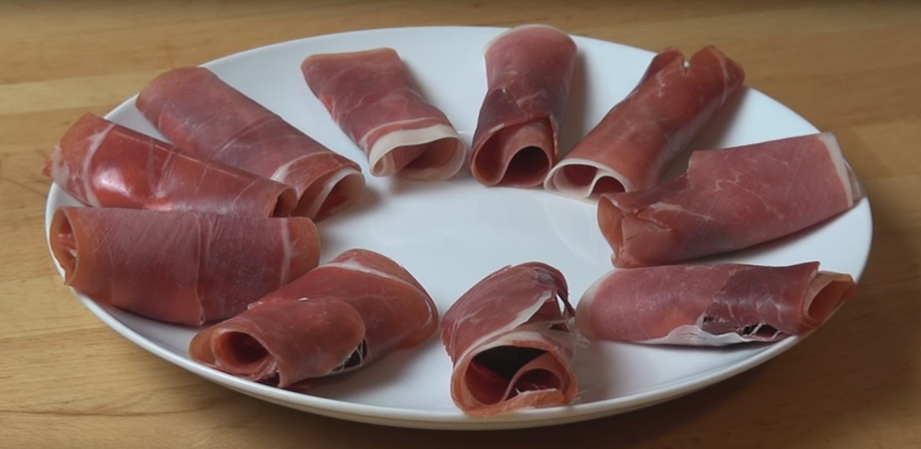 Izgleda kao obično meze, ali kada budete videli šta se nalazi unutra ...